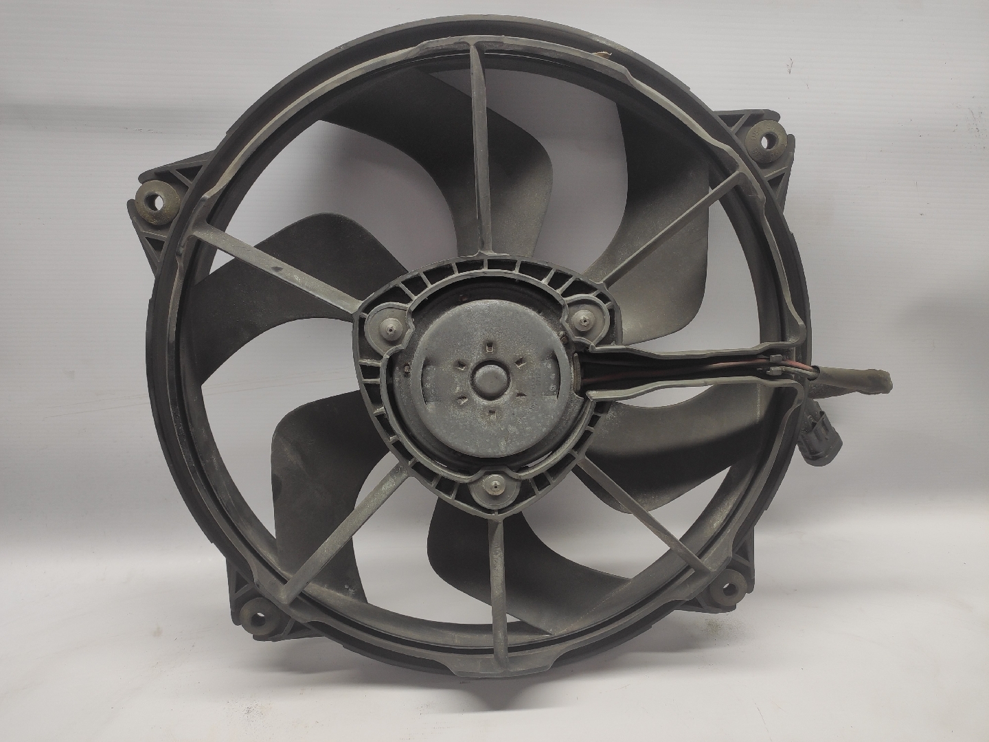 Radiator fan CITROËN C4 Picasso I MPV (UD_) 7966631 | B-Parts