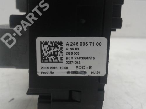 Fuse box MERCEDES-BENZ B-CLASS Sports Tourer (W246, W242) B 180 (246.242) 4749149 | B-Parts