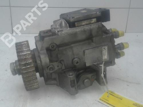 Pompe à essence AUDI A4 Convertible (8H7, B6, 8HE, B7) 2.0 TDI AUDI ...