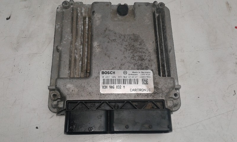 Engine control unit (ECU) PORSCHE CAYENNE (9PA) 3.6 1066030 | B-Parts