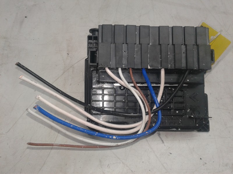 Fuse box CITROËN C3 II (SC_) 1.2 VTi 82 |9667199680|| | B-Parts