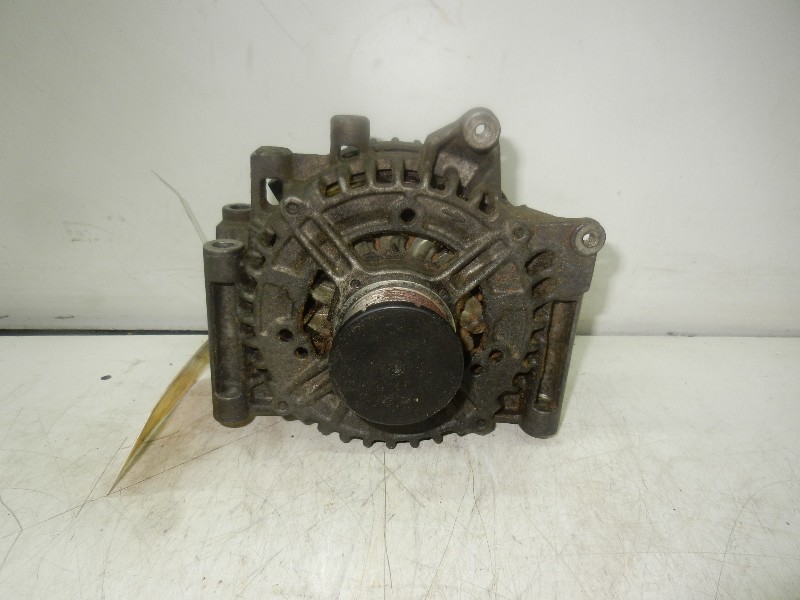 Alternator MERCEDES-BENZ C-CLASS (W204) C 220 CDI (204.008) | B-Parts