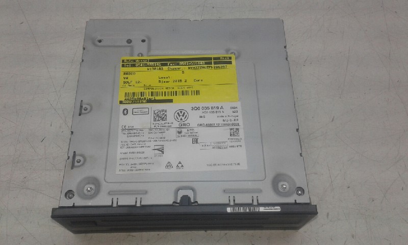 Radio VW GOLF VII (5G1, BQ1, BE1, BE2) 2.0 GTD 3134099 | B-Parts