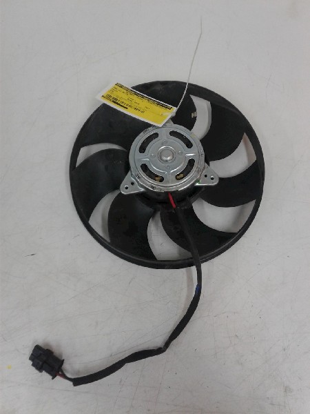 Radiator fan VOLVO V60 I (155) D4 4712453 | B-Parts