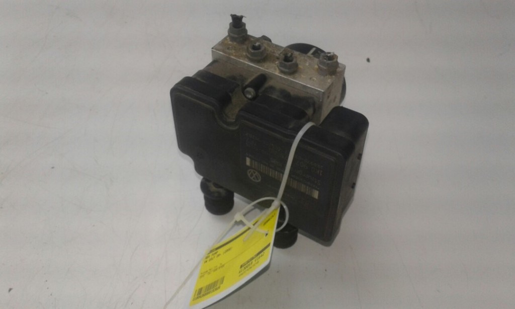 ABS pump VW GOLF VI (5K1) 1.6 TDI 9141868 | B-Parts