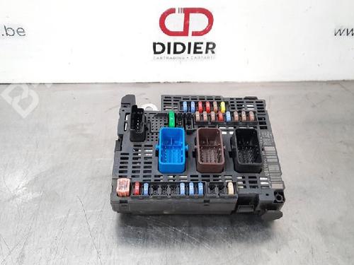 Fuse box CITROËN C4 Picasso II 1.6 BlueHDi 120 7309169 | B-Parts