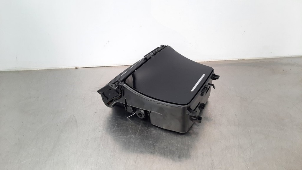Glove box MERCEDES-BENZ EQC (N293) EQC 400 4-matic (293.890) 10900590 ...