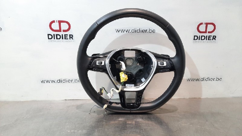 Volant VW TIGUAN (AD1, AX1) 1.4 TSI 10892778 | B-Parts