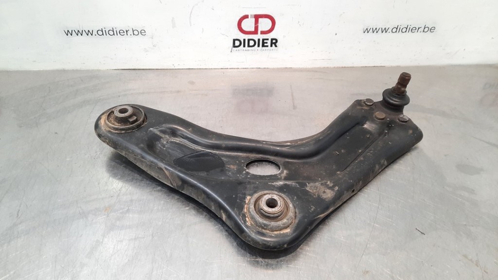 Left front suspension arm CITROËN C-ELYSEE (DD_) 1.2 VTi 82 10895797 ...