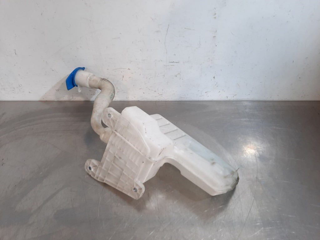 Réservoir lave-glace AUDI A3 (8V1, 8VK) 2.0 TDI 17113876 | B-Parts
