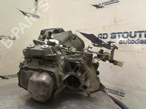 Boîte de vitesse manuelle OPEL MERIVA A MPV (X03) 1.6 16V (E75 ...
