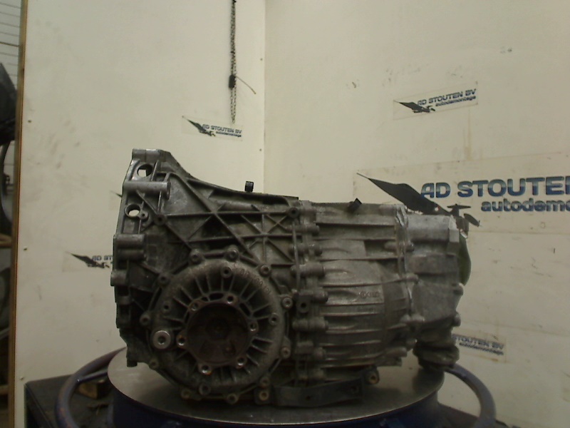 Gearbox AUDI A4 B7 Avant (8ED) 2.0 TDI 11945770 | B-Parts