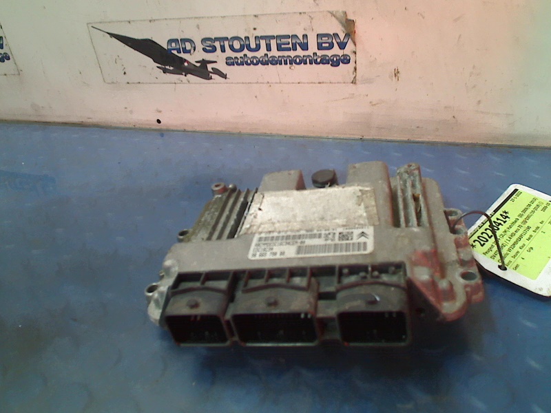 Engine control unit (ECU) PEUGEOT 206+ (2L_, 2M_) 1.4 HDi eco 70 ...