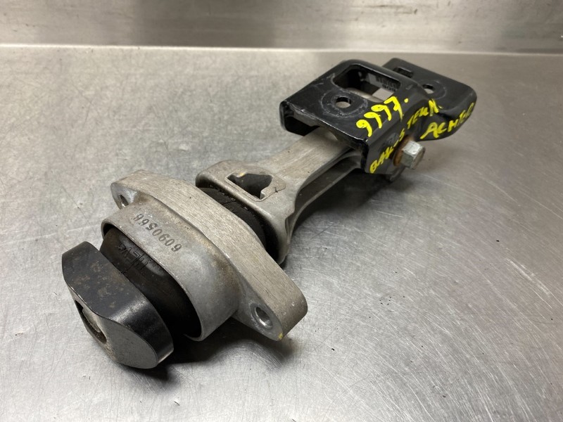 Engine mount KIA NIRO I (DE) 1.6 GDI Hybrid 11969038 | B-Parts