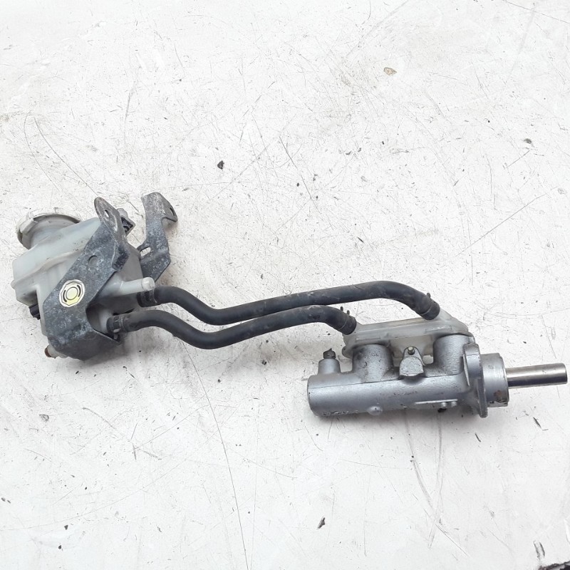 Brake master cylinder MITSUBISHI GRANDIS (NA_W) 2.0 DI-D (NA8W ...