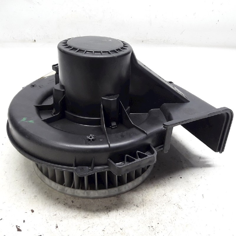 Motor calefaccion VW FOX Hatchback (5Z1, 5Z3, 5Z4) 1.2 11068870 | B-Parts
