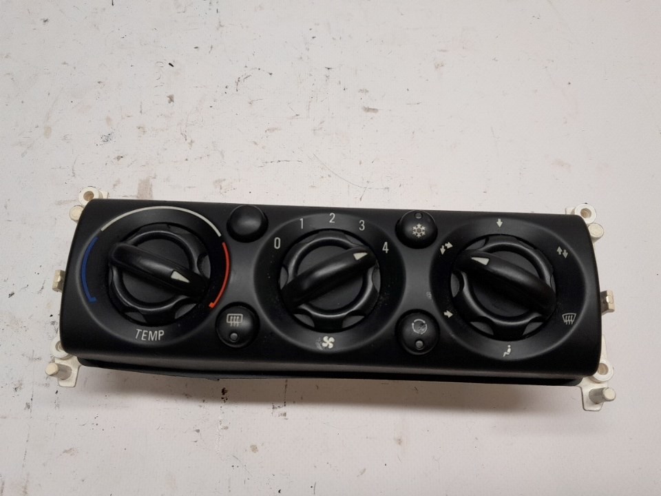 Comando chauffage MINI MINI (R50, R53) One 31601142 | B-Parts