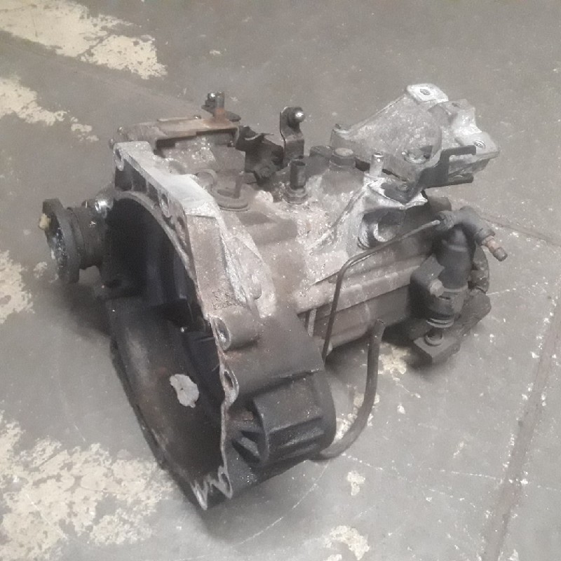 Manual gearbox VW GOLF IV (1J1) 1.4 16V 11079085 | B-Parts