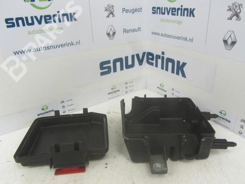 Fuse box RENAULT LAGUNA III (BT0/1) 2.0 dCi (BT01, BT08, BT09, BT0E, BT0K, BT12, BT1C, BT1D ...