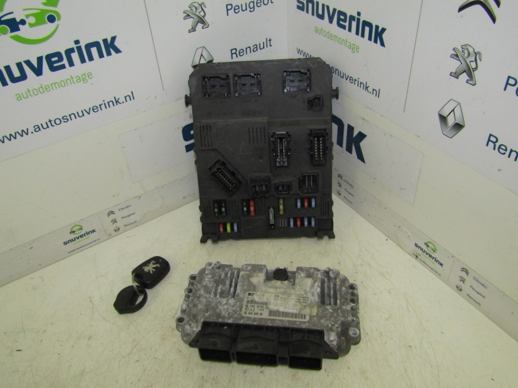 Engine control unit (ECU) PEUGEOT 206 CC (2D) 1.6 16V (2DNFUF, 2DNFUR ...