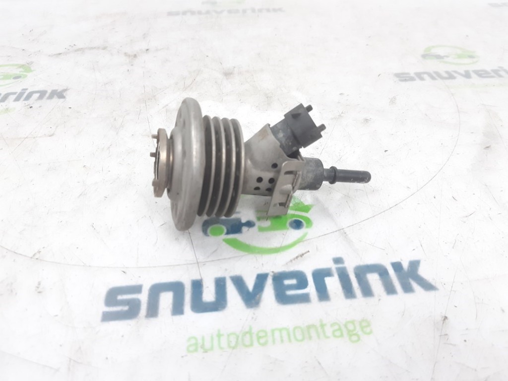 Injector RENAULT TRAFIC III Van (FG_) 1.6 dCi 125 (FGMH) 24166747 | B-Parts