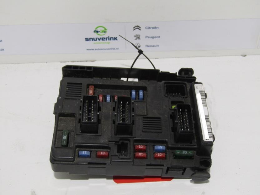 Fuse box PEUGEOT 307 (3A/C) 2.0 HDi 90 10786044 | B-Parts