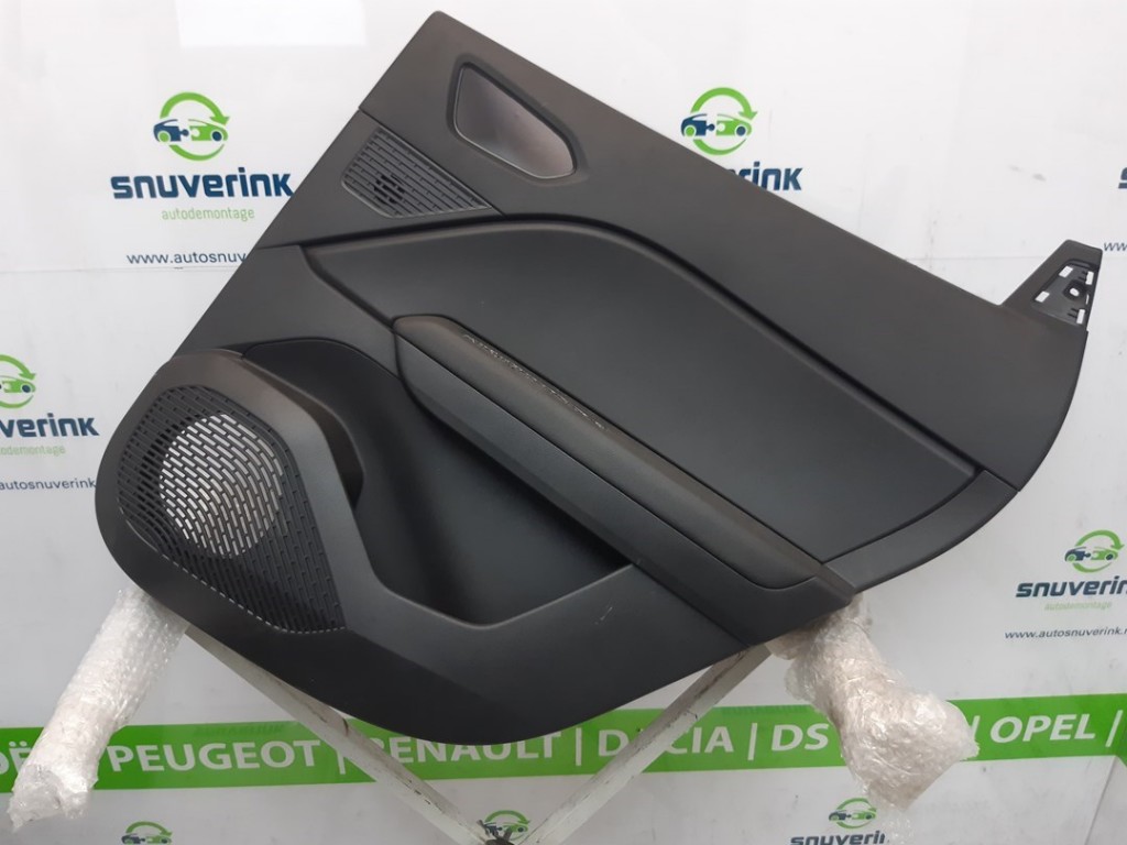 Verkleidung hinten rechts RENAULT CAPTUR II (HF_) E-TECH 160 18869758 ...