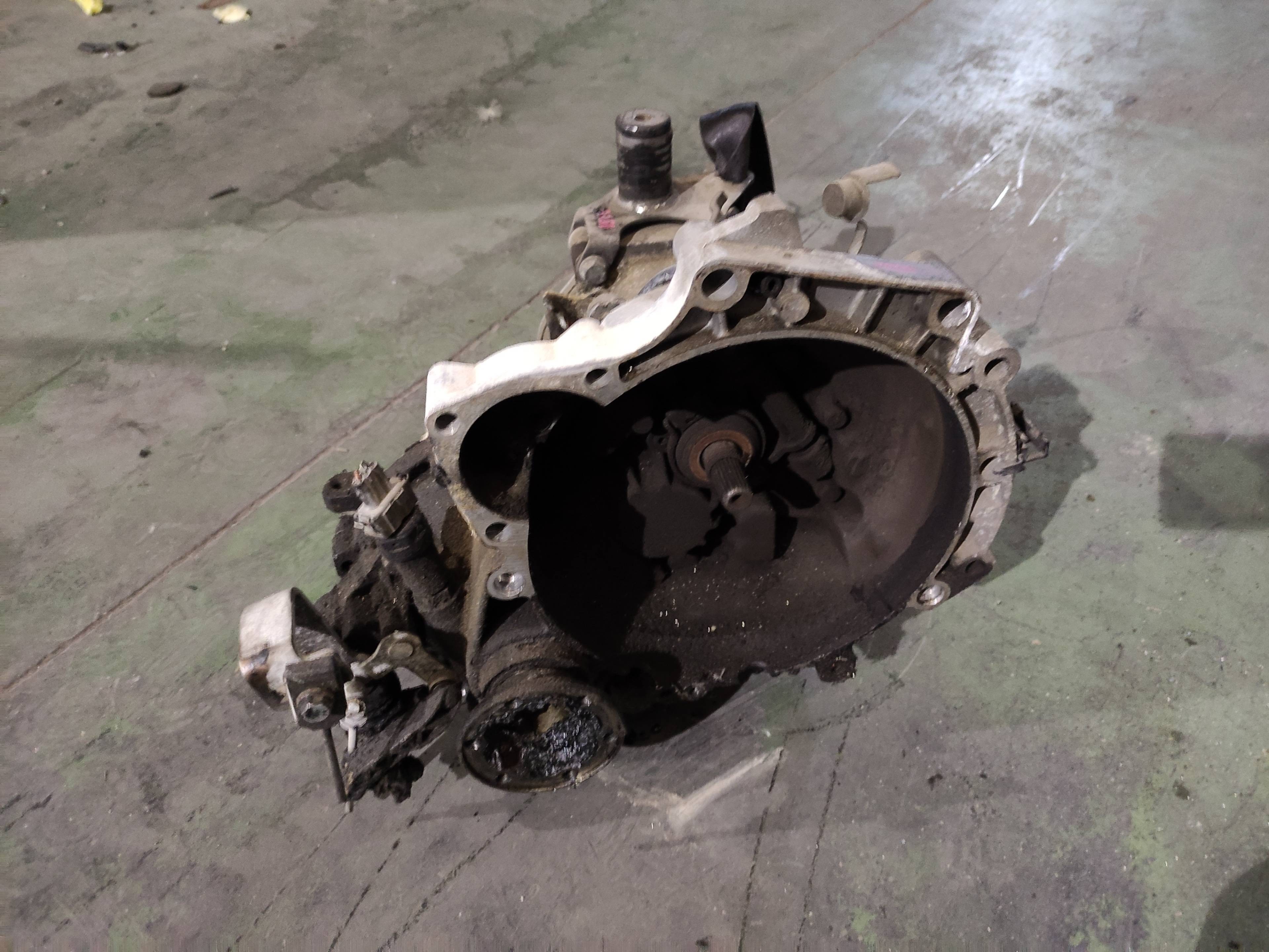 Manual gearbox VW POLO III (6N1) 50 1.0 10774323 | B-Parts