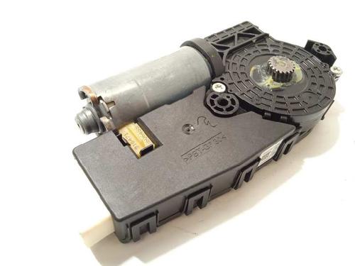 Moteur du toit ouvrant MERCEDES-BENZ A-CLASS (W176) A 180 CDI / d (176. ...