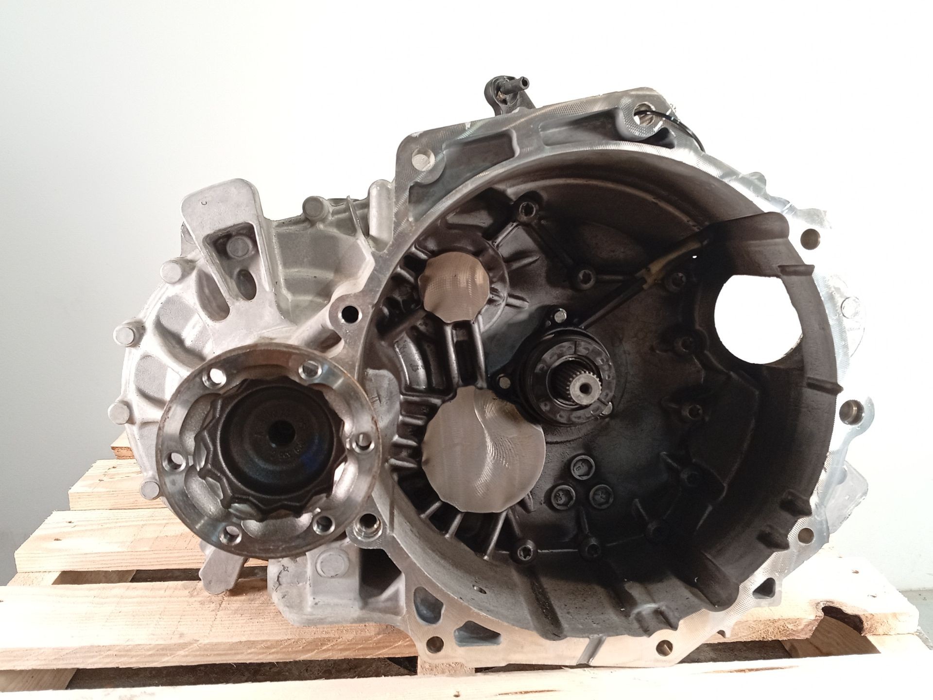 Caixa de velocidades SEAT ATECA (KH7, KHP) 1.5 TSI 31637733 | B-Parts