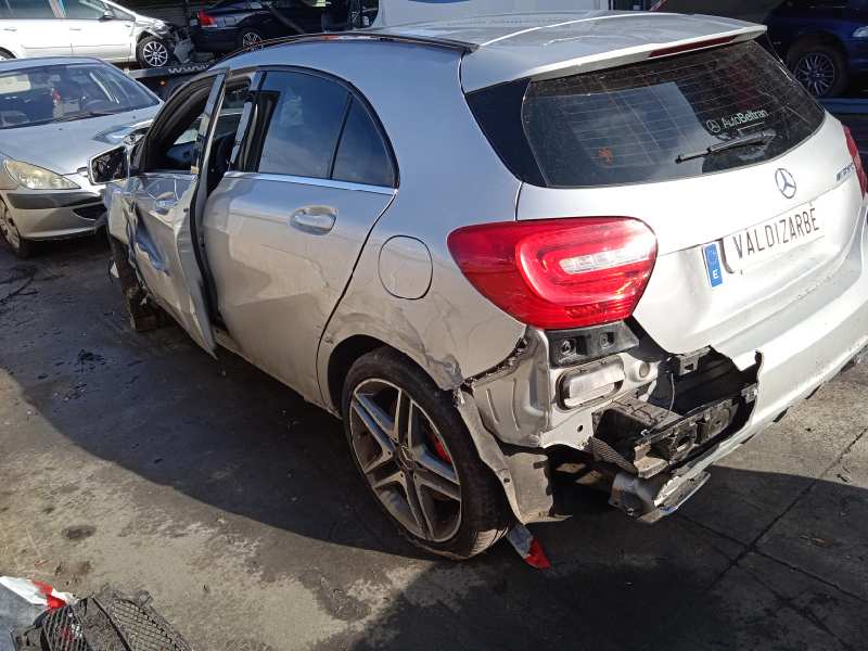 Switch MERCEDES-BENZ A-CLASS (W176) AMG A 45 4-matic (176.052 ...
