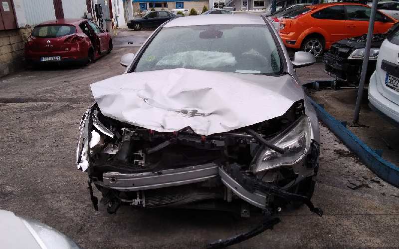 Right rear steering knuckle OPEL ASTRA J (P10) 1.7 CDTI (68) 13591999 ...