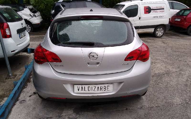 Right rear steering knuckle OPEL ASTRA J (P10) 1.7 CDTI (68) 13591999 ...