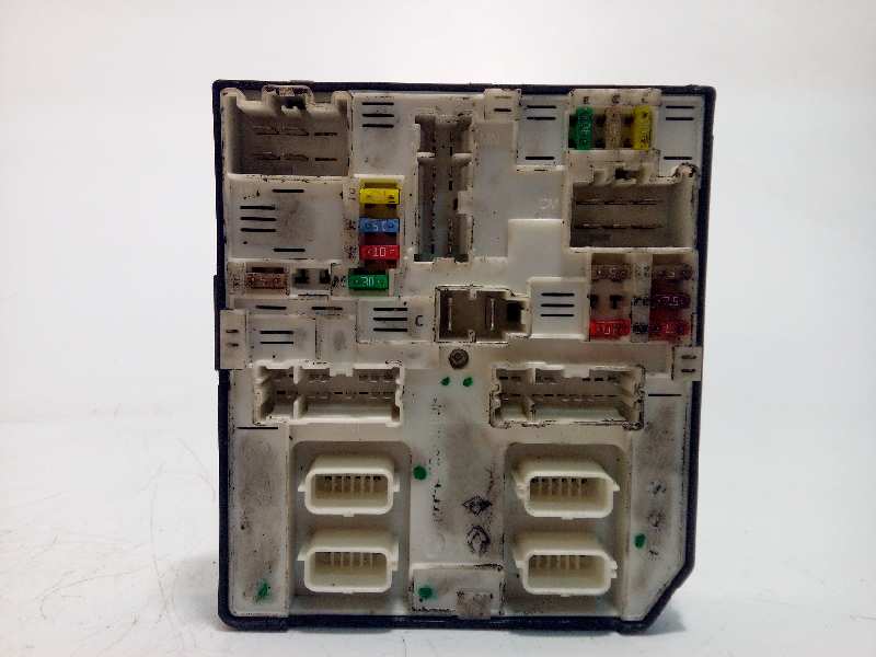 Fuse box RENAULT MASTER III Van (FV) 2.3 dCi 125 FWD (FV0C, FV0D, FV0G ...