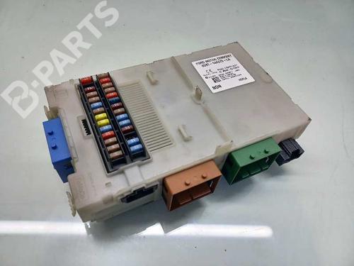 Fuse box LAND ROVER FREELANDER 2 (L359) 2.2 TD4 4x4 10049421 | B-Parts