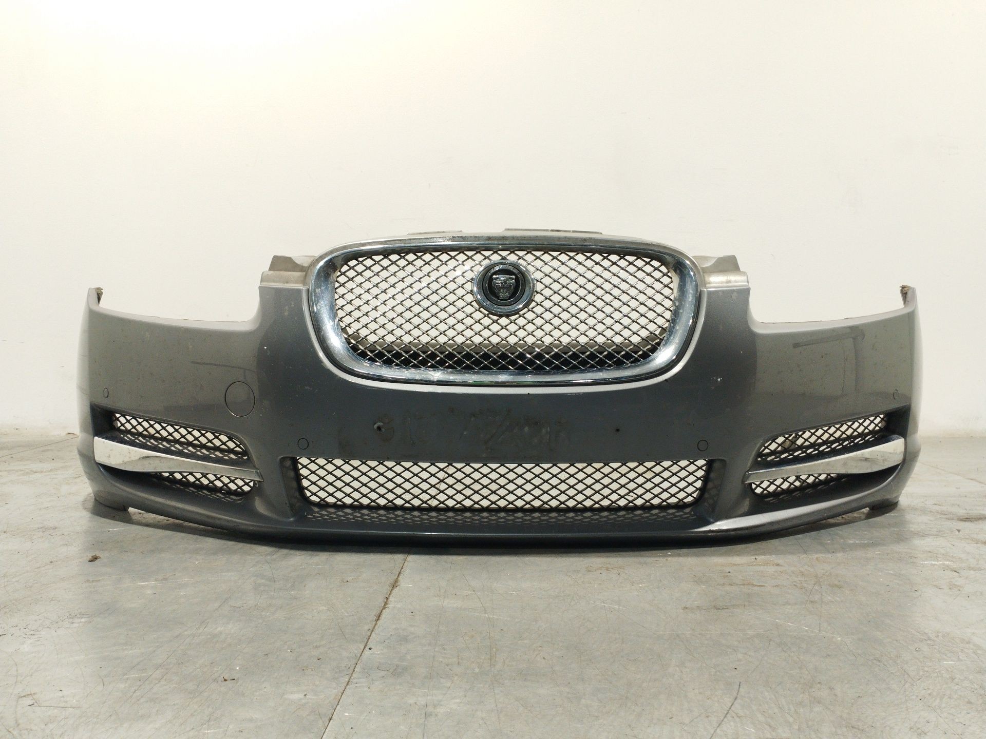 Front bumper JAGUAR XF I (X250) 3.0 D 18947128 | B-Parts
