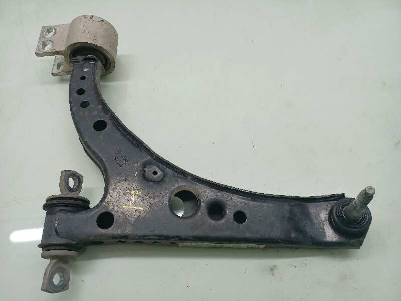 Braço suspensão frente esquerdo OPEL ASTRA K (B16) 11037456 | B-Parts