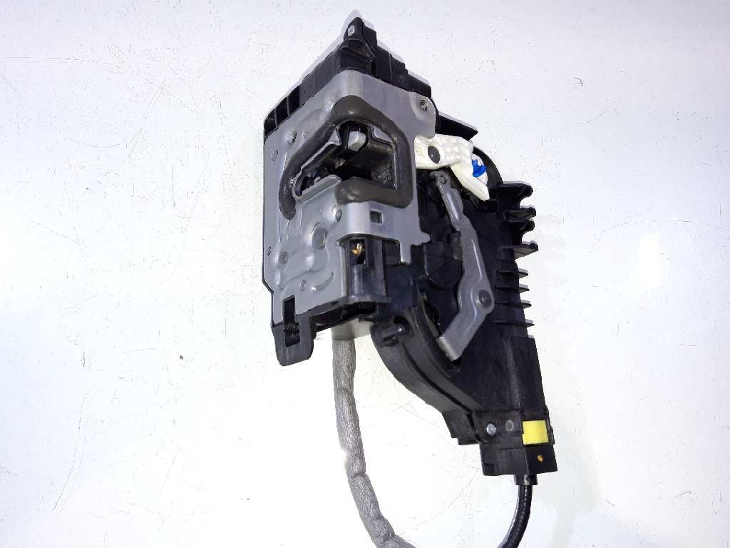 Serrure avant gauche MERCEDES-BENZ VITO Van (W447) 13047281 | B-Parts