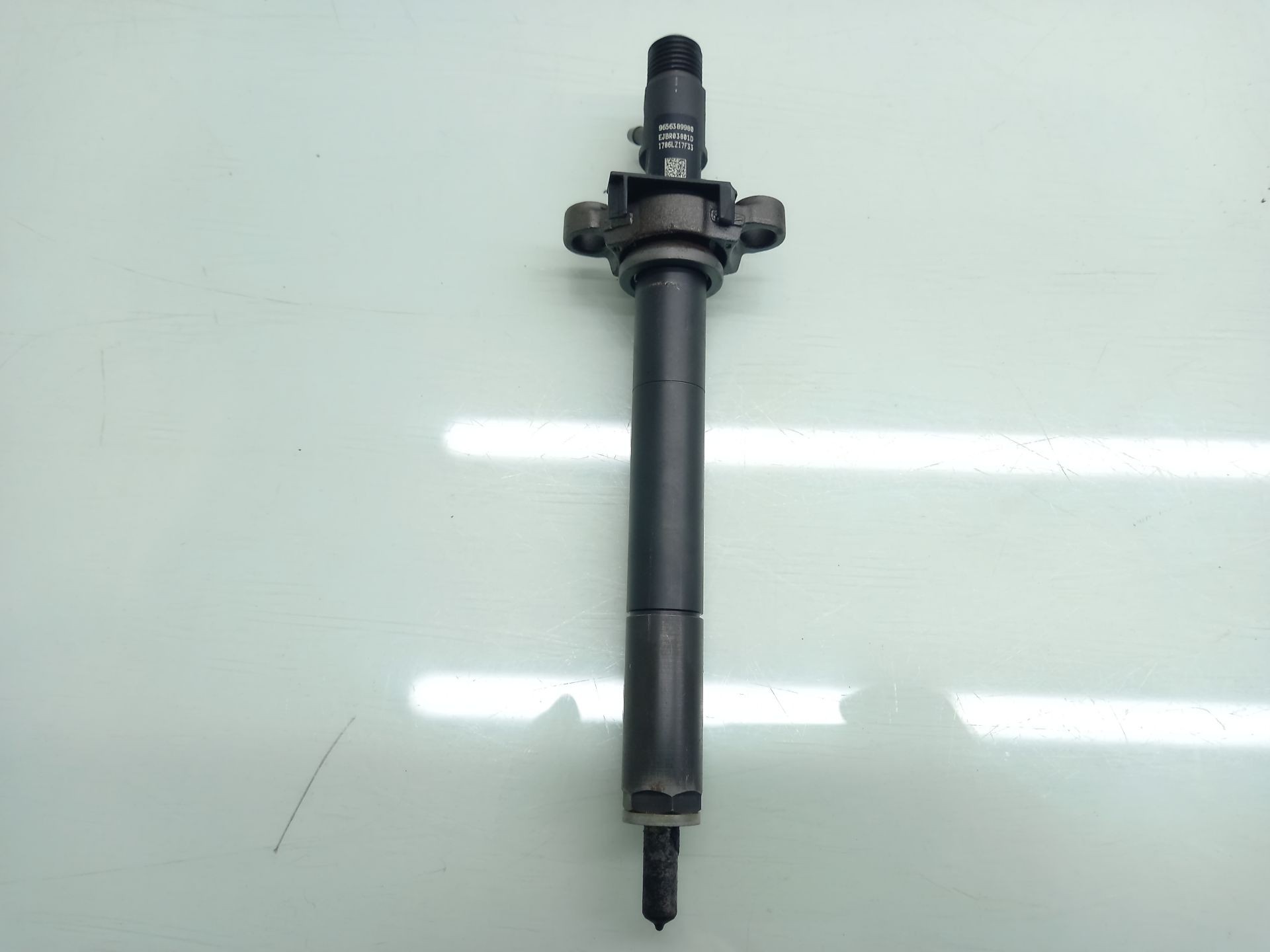 Injector PEUGEOT 407 SW (6E_, 6D_) 16537400 | B-Parts