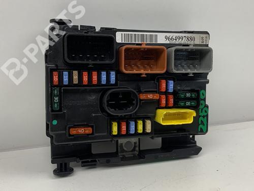 Fuse box CITROËN C3 Picasso (SH_) 1.6 HDi 11688546 | B-Parts