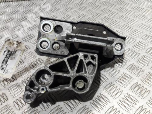 Engine mount RENAULT KOLEOS I (HY_) 2.0 dCi (HY0K) 10267306 | B-Parts