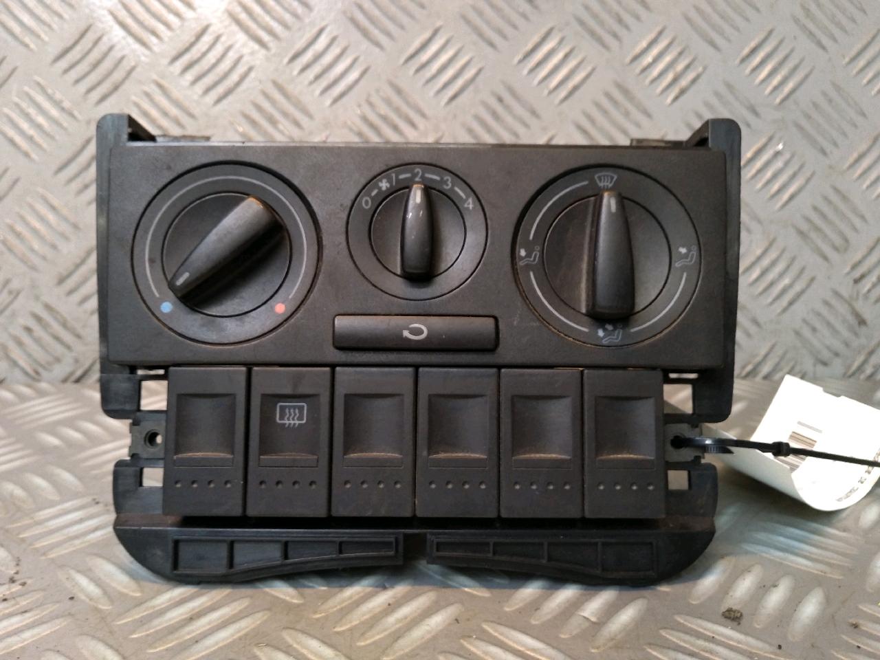 Climate control VW POLO (6N2) 1.9 D 11405471 | B-Parts
