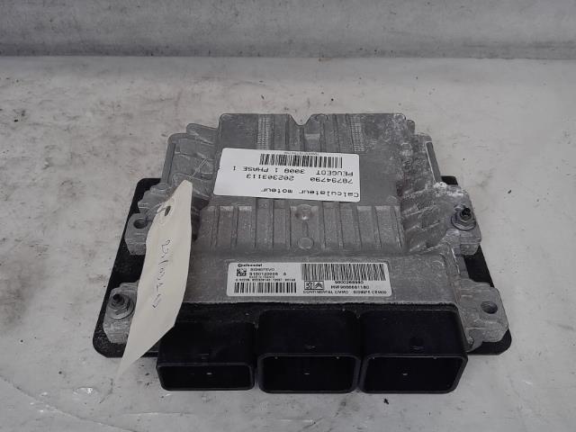 Engine control unit (ECU) PEUGEOT 3008 MPV (0U_) 1.6 HDi 16252645 | B-Parts