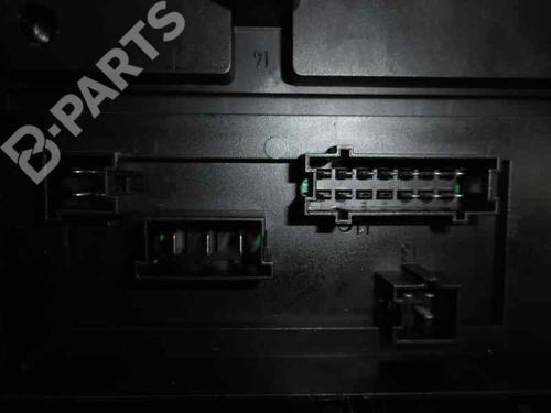 Fuse box MERCEDES-BENZ S-CLASS (W221) S 500 (221.071, 221.171) 1938963 ...