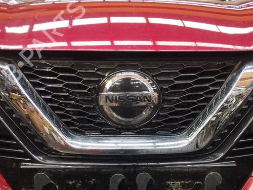 Front grille NISSAN QASHQAI II SUV (J11, J11_) 1.5 dCi 4689782 | B-Parts