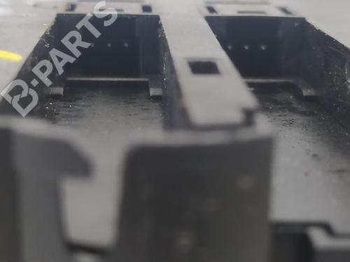 Switch MERCEDES-BENZ S-CLASS (W221) S 500 (221.071, 221.171) 11842649 ...