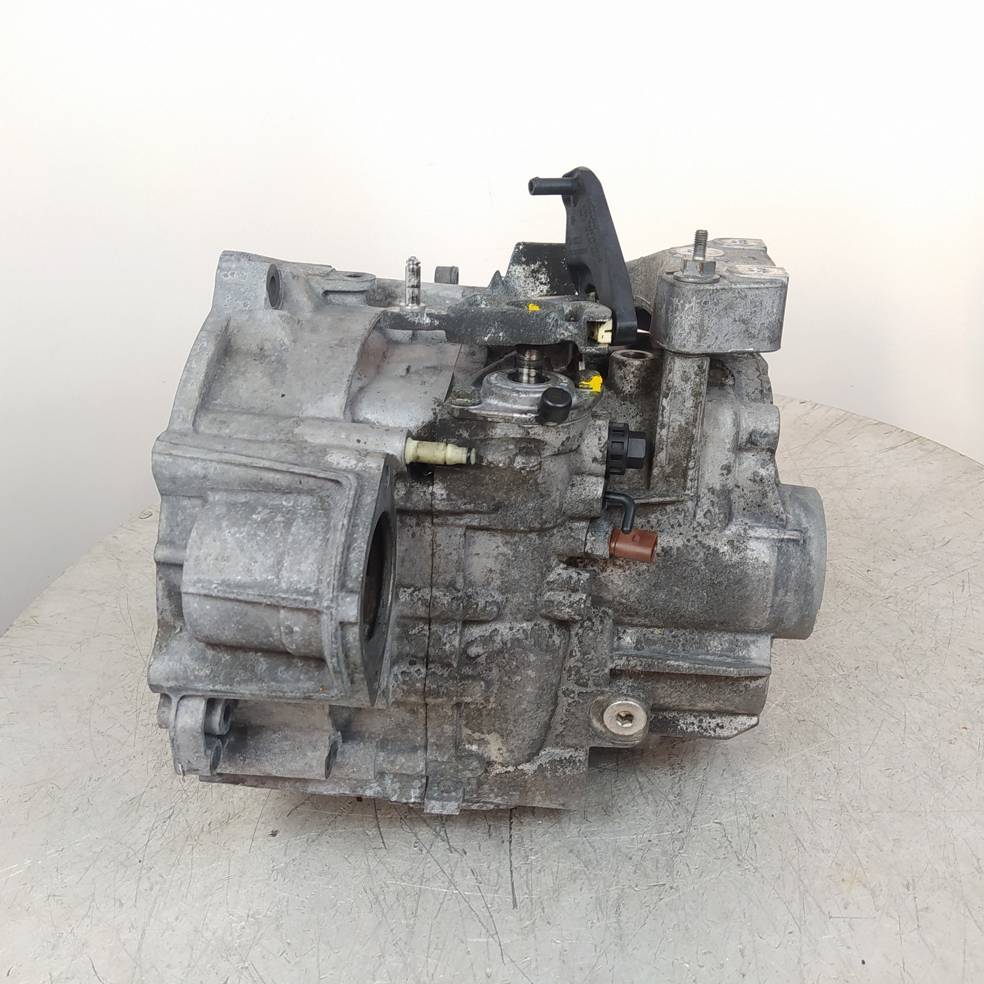 Manual gearbox SKODA OCTAVIA II (1Z3) 10295085 | B-Parts