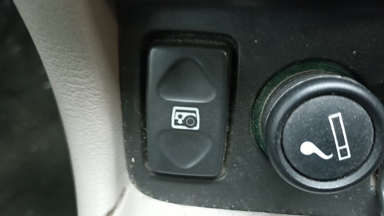 Switch LAND ROVER FREELANDER I (L314) 2.0 DI 4x4 9858060 | B-Parts