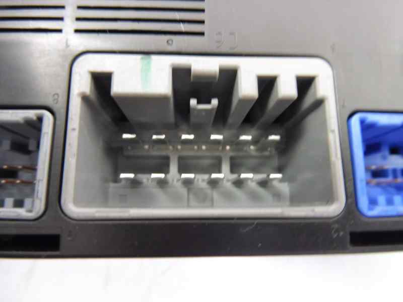 Boîte à Fusibles JAGUAR XF (X250) 2.2 D A50040158 | DX23-14B476-AG | B ...