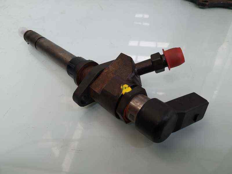 Injector PEUGEOT 407 (6D_) 2.0 (6DRFNB, 6DRFNE) 5927232 | B-Parts